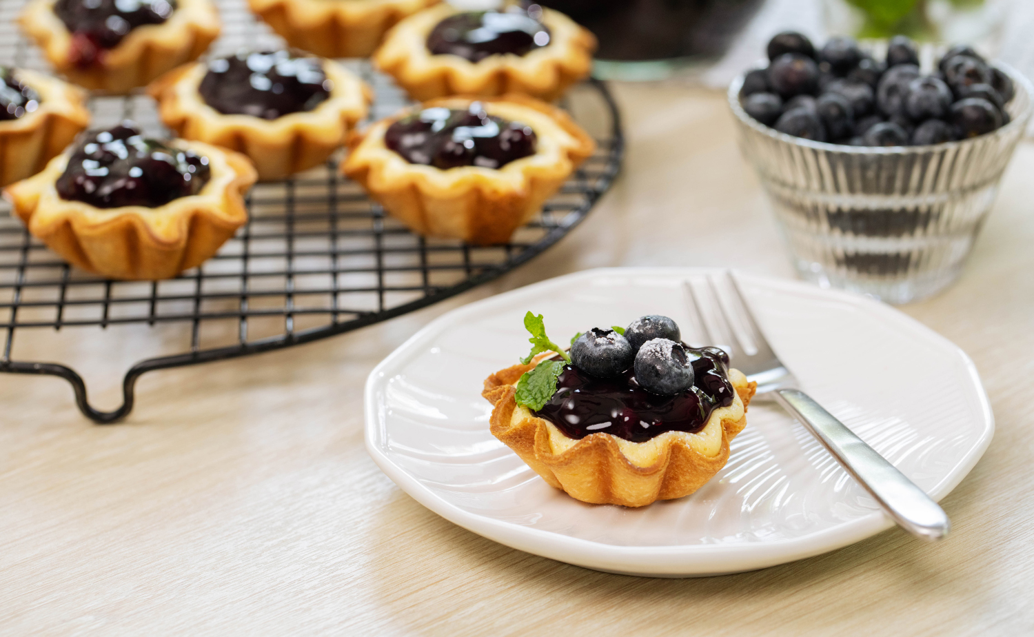 Milky Blueberry Cheese Pies (มิลค์กี้บลูเบอร์รี่ชีสพาย)