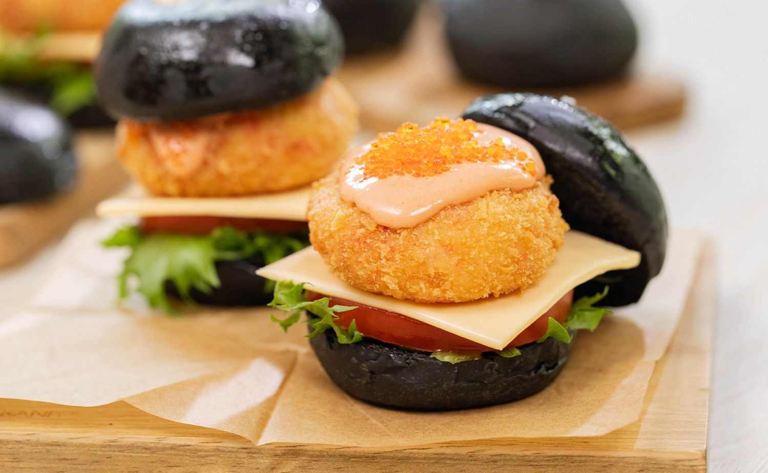 Mini Crab Burgers (มินิเบอร์เกอร์ปูอัด)
