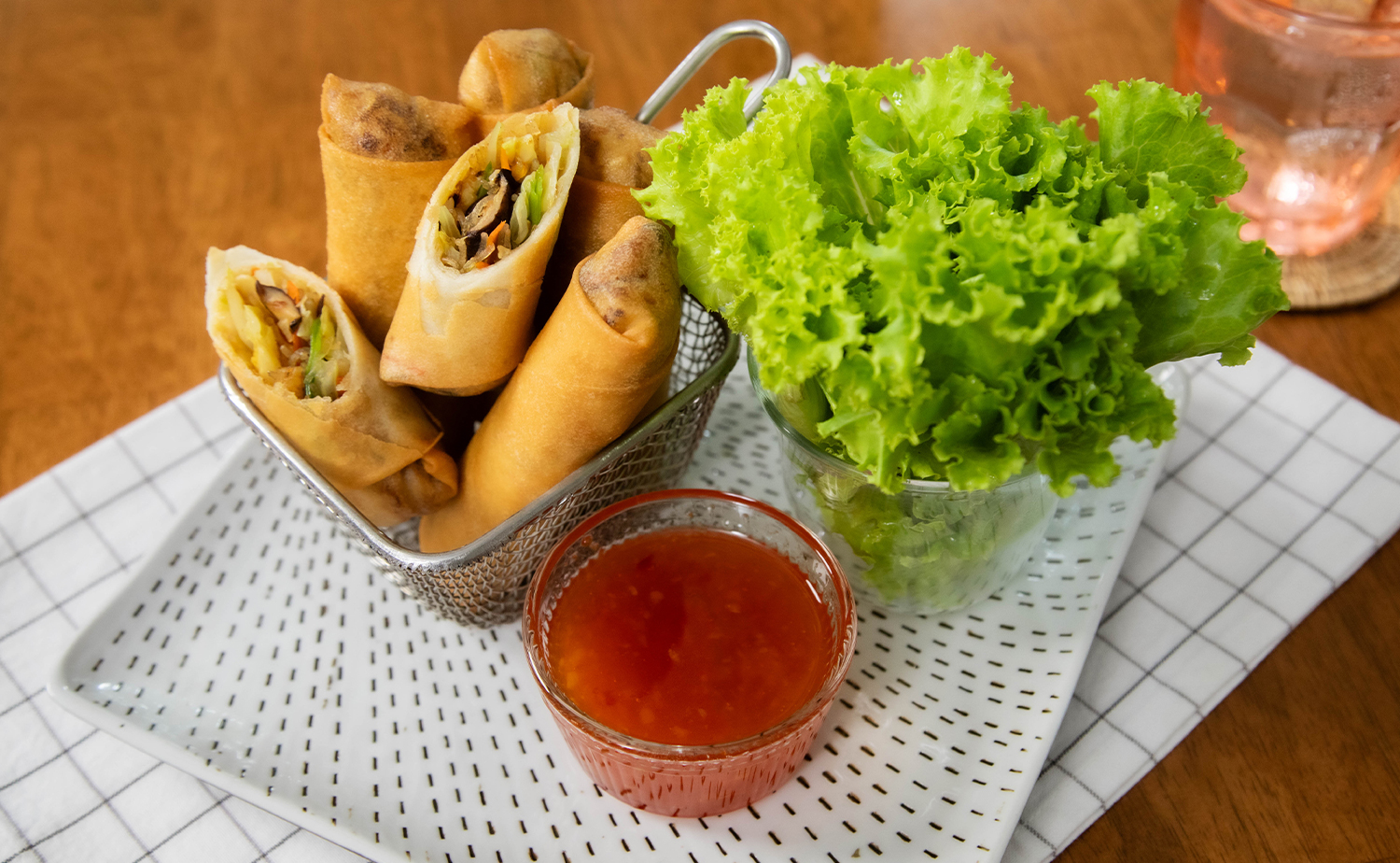 Fried Spring Rolls (เปาะเปี๊ยะทอดผักรวม)