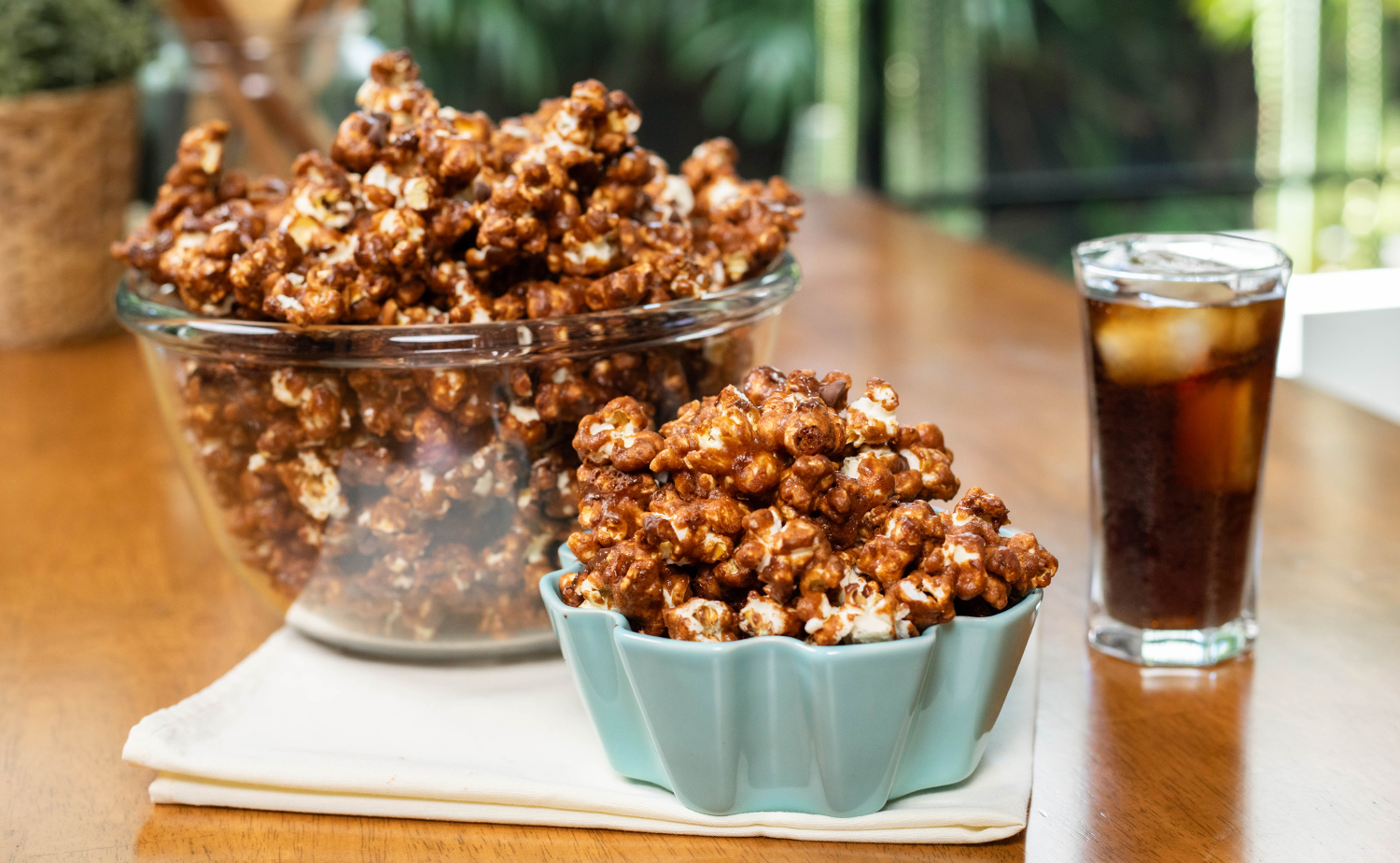Chocolate Caramel Popcorn (ช็อกโกแลตคาราเมลป๊อปคอร์น)