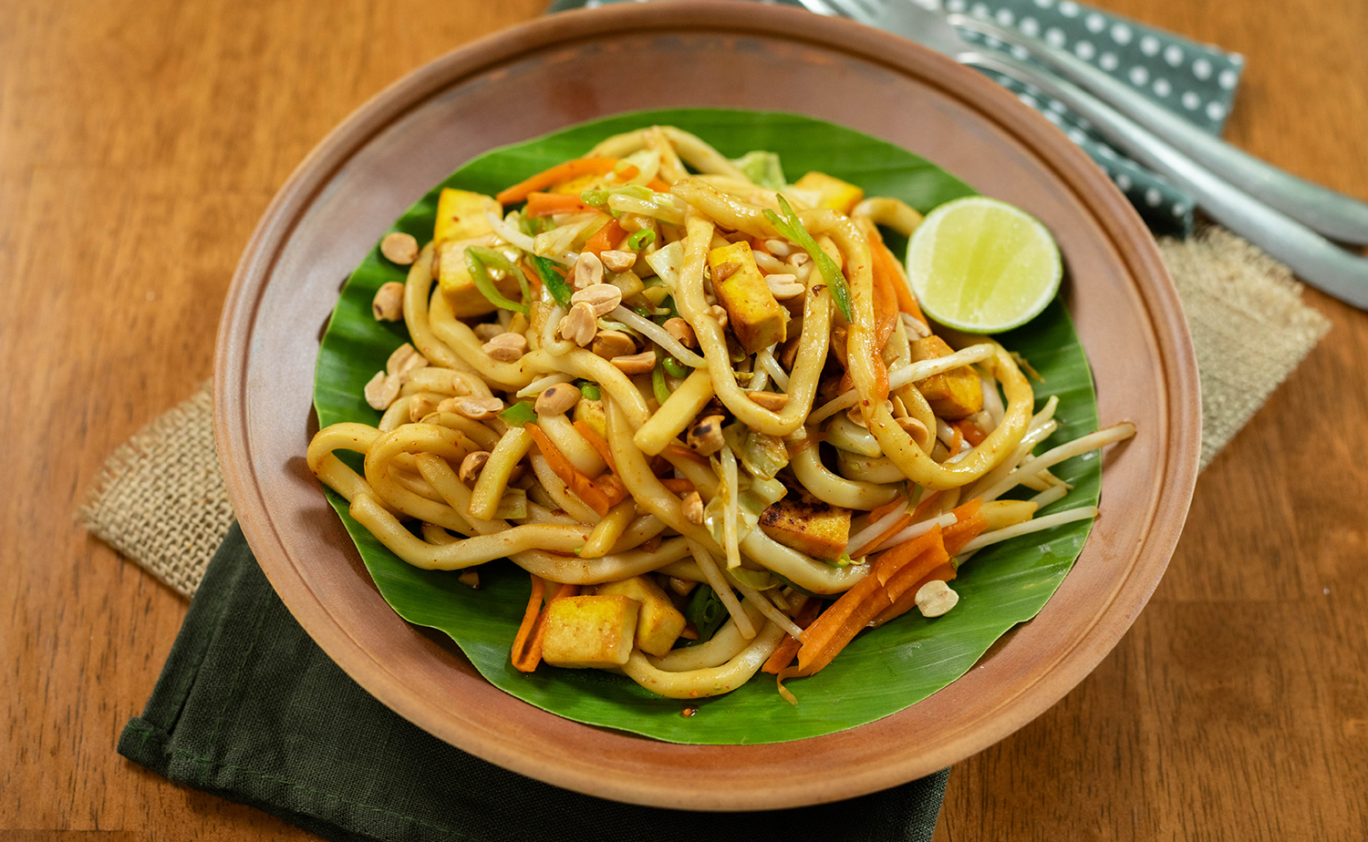Vegetarian Udon Pad Thai (ผัดไทยอูด้งเจ)