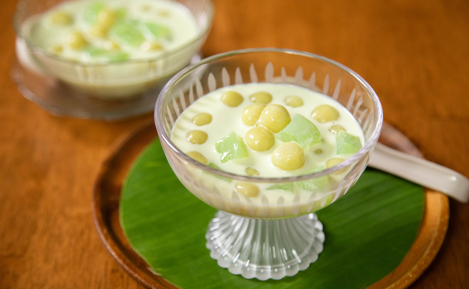 Sweet Potato Bua Loy with Melon Coconut Gel (บัวลอยมันเทศญี่ปุ่นวุ้น ...