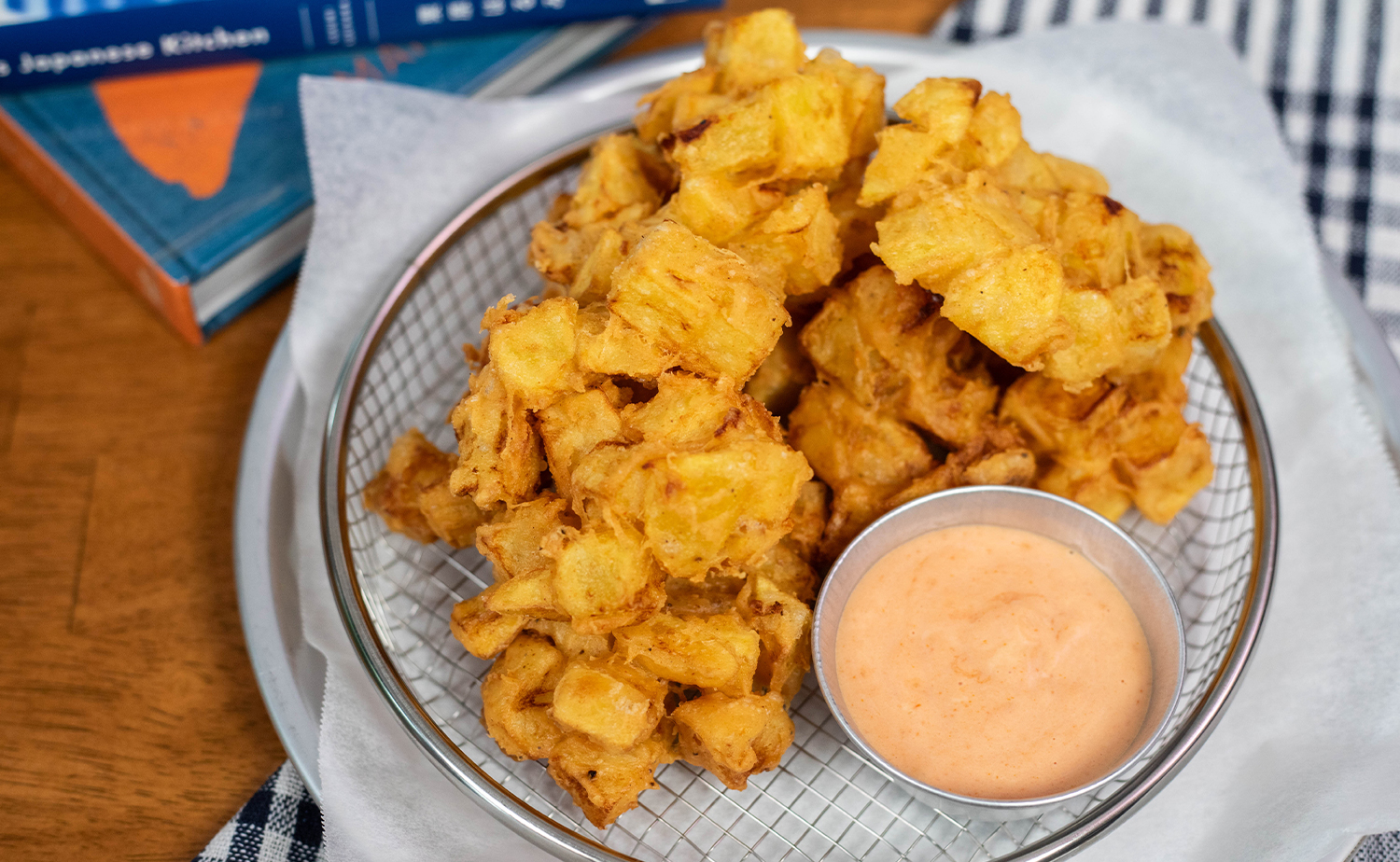 Fried Potato Fritters (มันฝรั่งทอด)