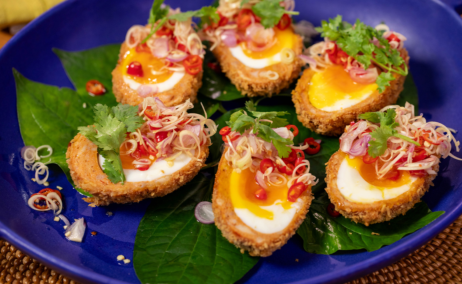 Thai Heavenly Egg with Lemongrass Sauce (ยำตะไคร้ไข่สวรรค์)