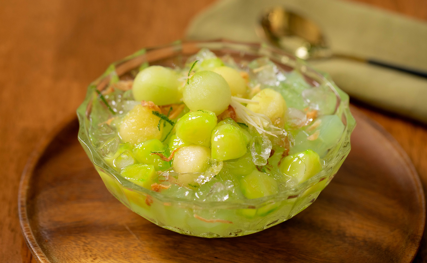 Iced Melon Ruam Mit (รวมมิตรเมล่อน)