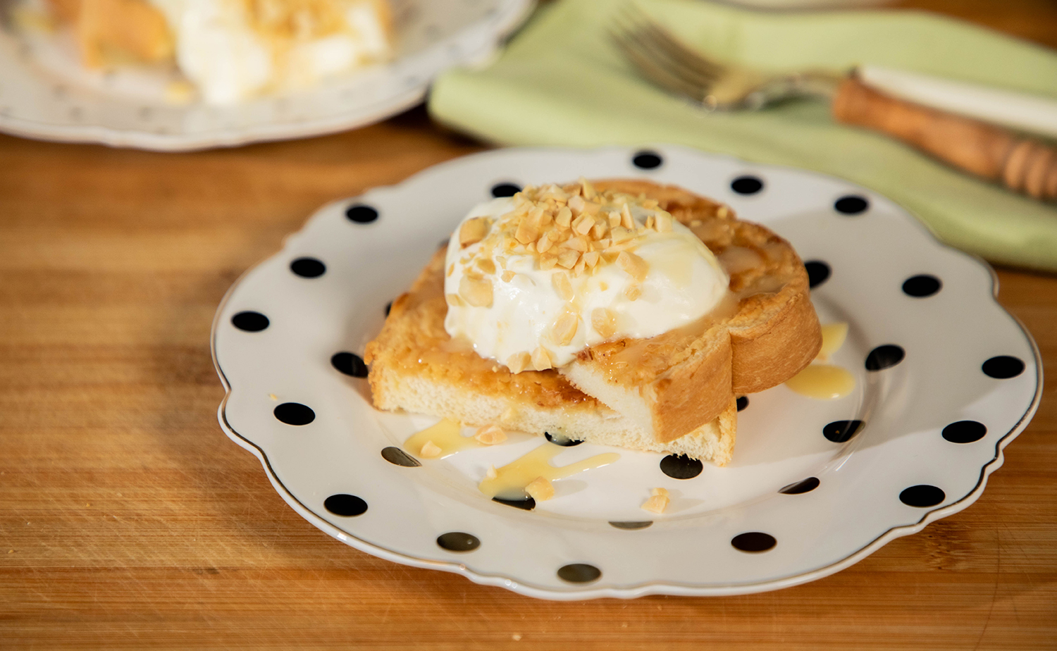 Peanut Butter Milk Toast (โทสต์พีนัทบัตเตอร์มิลค์)