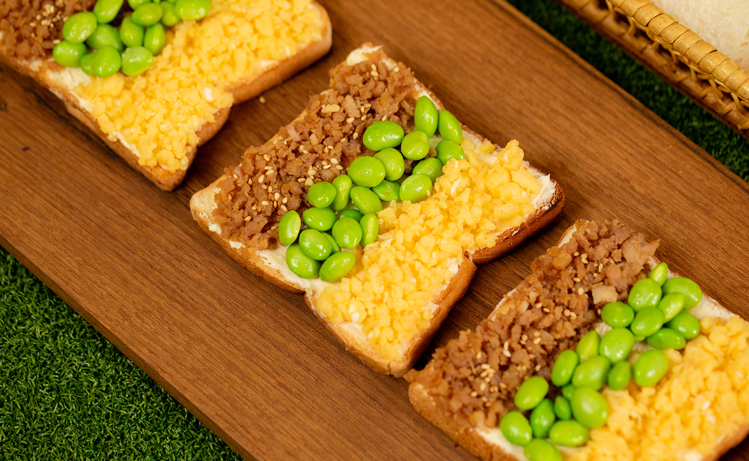 Sanshoku Toast (ขนมปังสามหน้า)