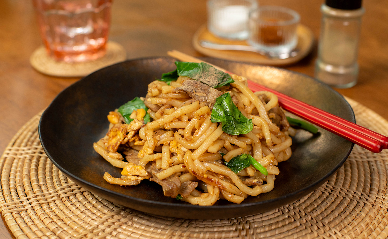 Udon Pad See-ew with Beef Tenderloin (อุด้งผัดซีอิ๊วเนื้อสันใน)