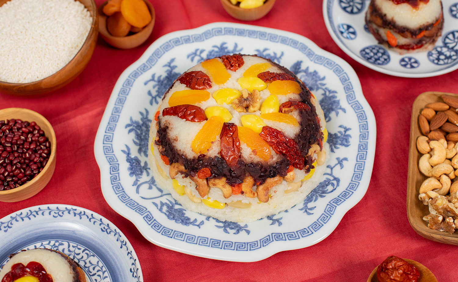 Eight Treasure Sticky Rice (ข้าวเหนียวแปดมงคล)