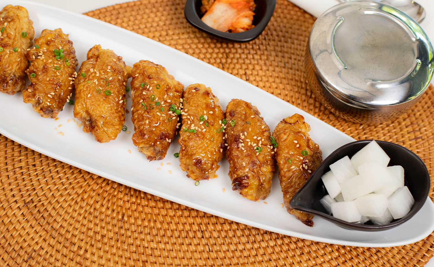 Pickled Radish with Crispy Korean Fried Chicken (ไช้เท้าดองคู่ไก่กรอบ ...