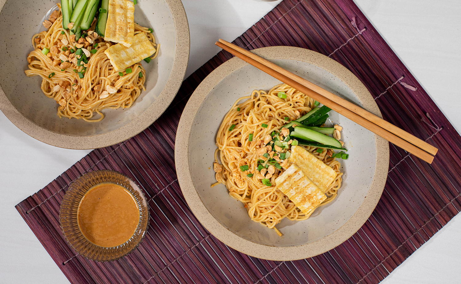 Sesame Noodle Toss (หมี่คลุกซอสงา)