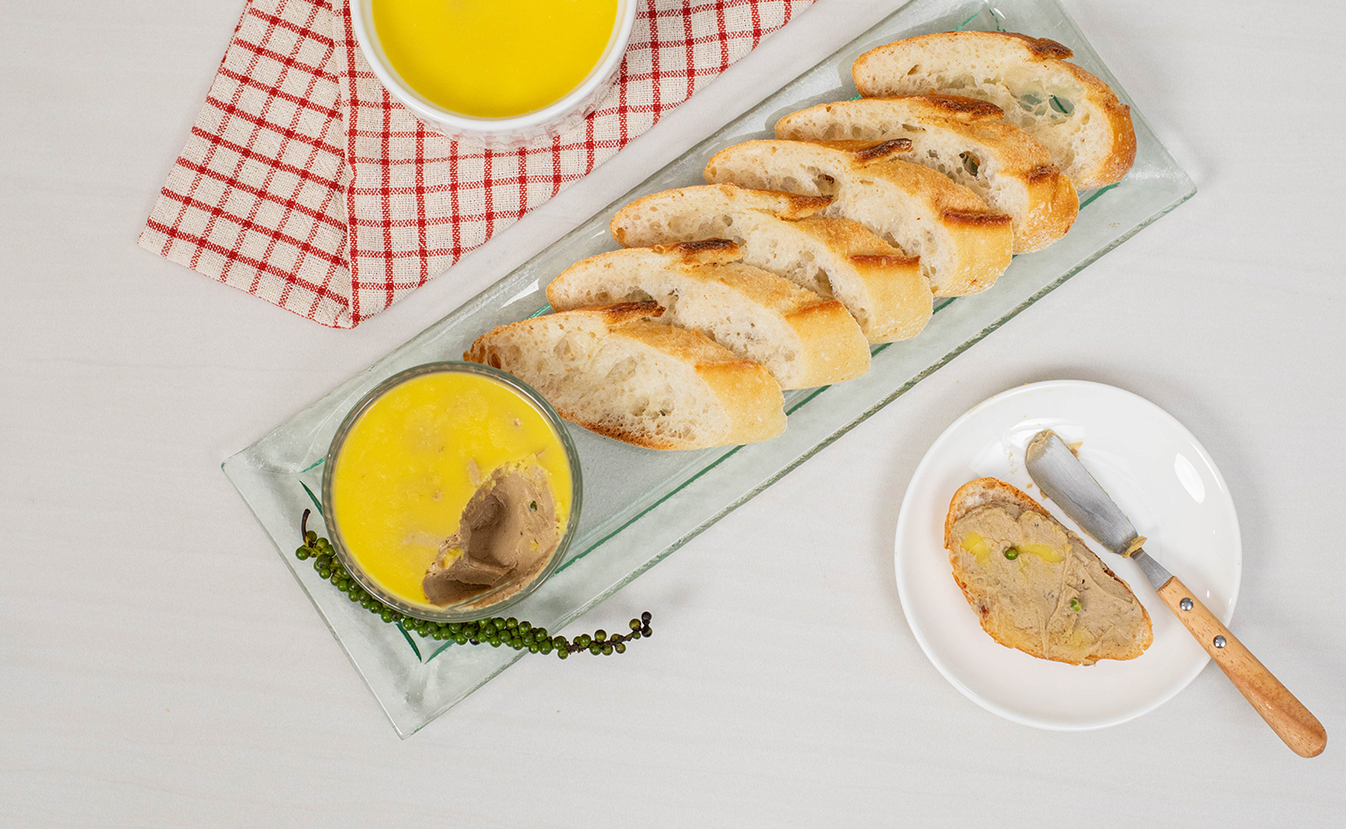 Green Peppercorn Chicken Liver Pâté (ตับบดพริกไทยอ่อน)